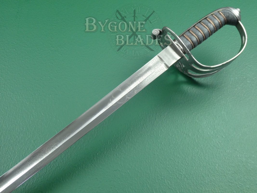 British 1827 Pattern Victorian Rifle Officers Sword. Benjamin Thurkle ...
