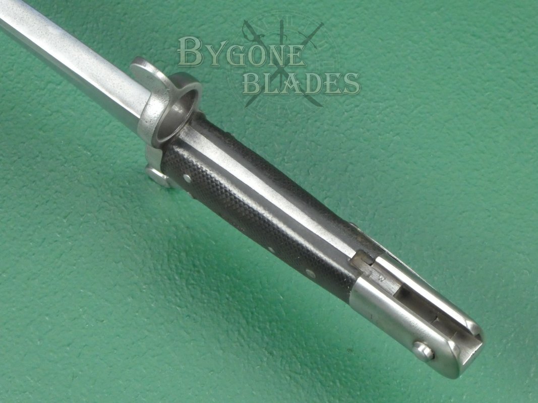 British 1856 Pattern Yataghan Sword Bayonet. Early Riveted Spring ...