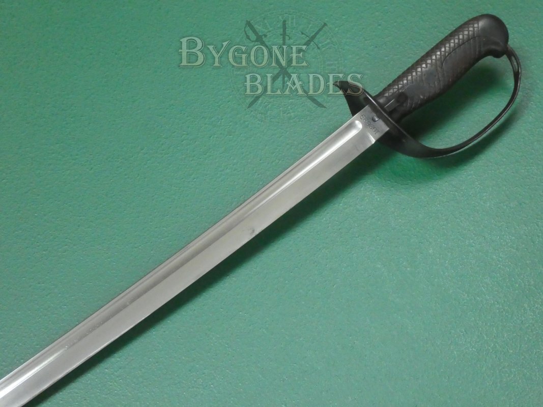 Japanese Model 1899 Type 32 Army NCO Sword. Otsu. #2509011 | Bygone Blades