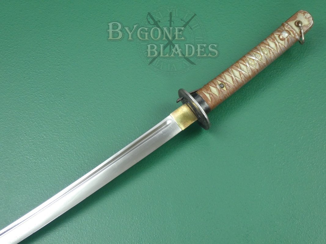 Japanese Type 95 Middle Pattern WW2 NCO Sword. 1941. #2304002 | Bygone ...