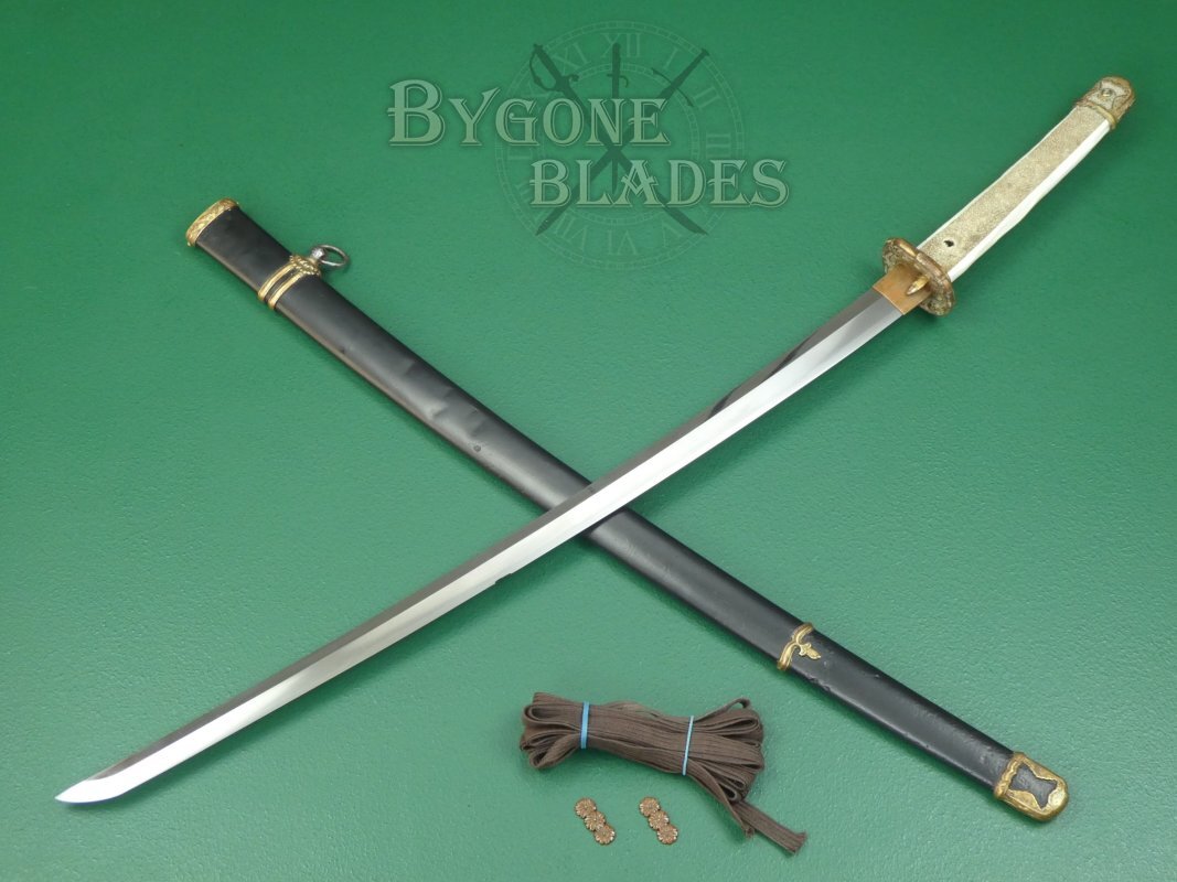 Japanese WW2 Gendaito Type 98 Shin Gunto. Traditionally Forged Sword ...